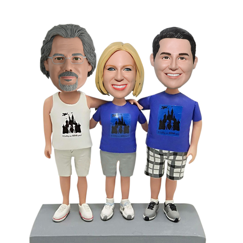 Personal Bobbleheads Family from PhotoCustom Bobbleheads| Personalized ...